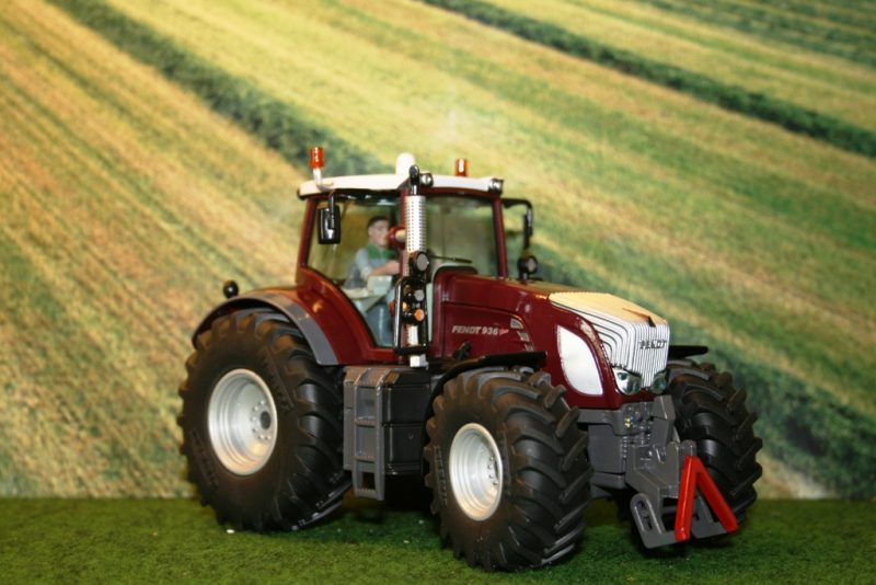 Fendt 936 ( Dark Red )